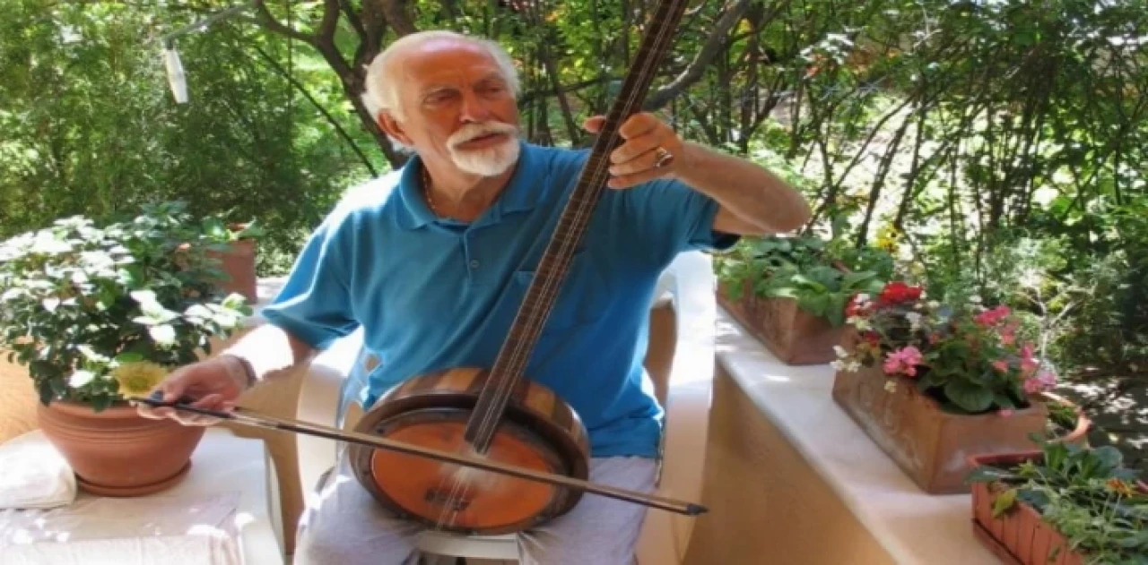 Ünlü tambur sanatçısı Sadun Aksüt vefat etti - Muhalif - Son Dakika ...